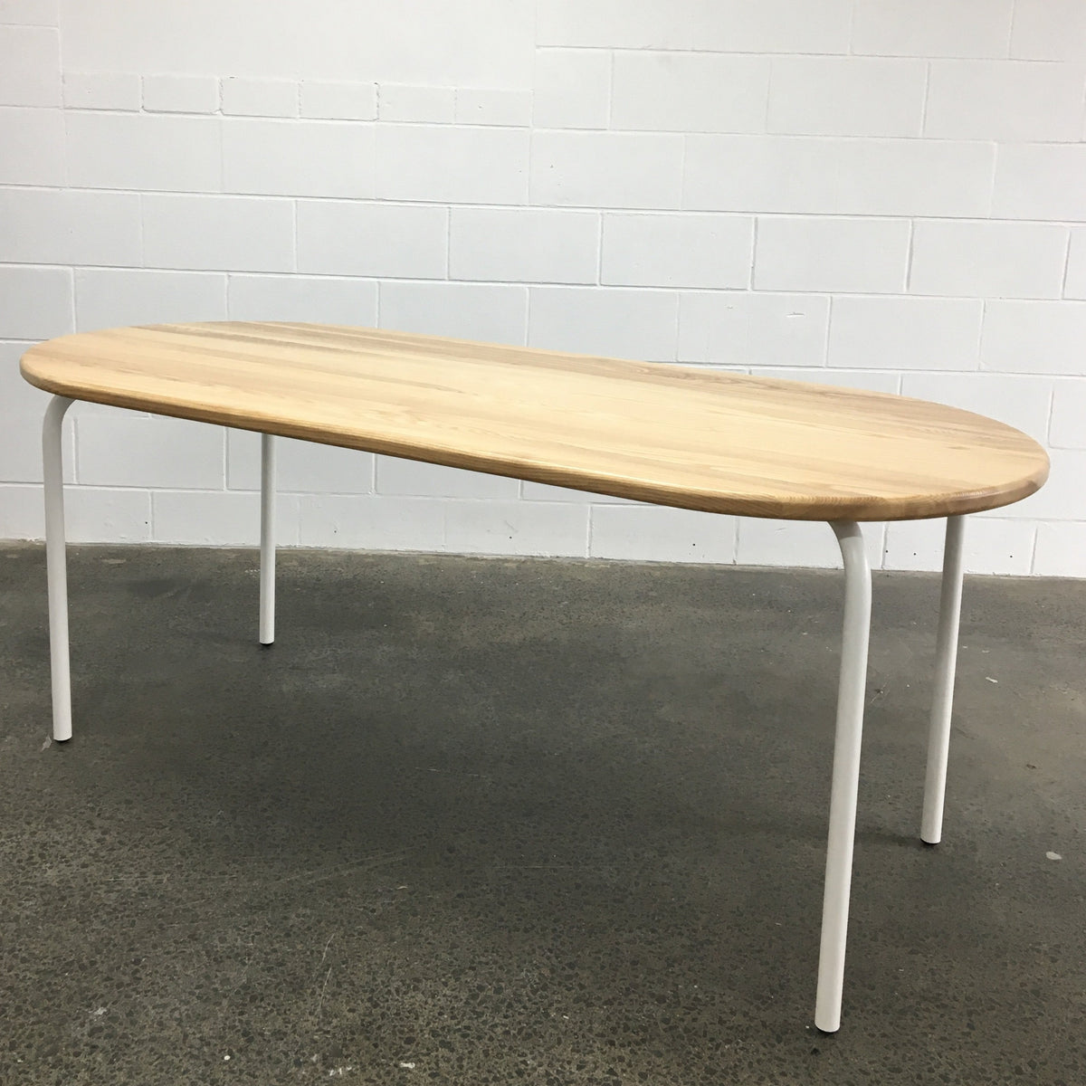 Fay Table – Issa Furniture